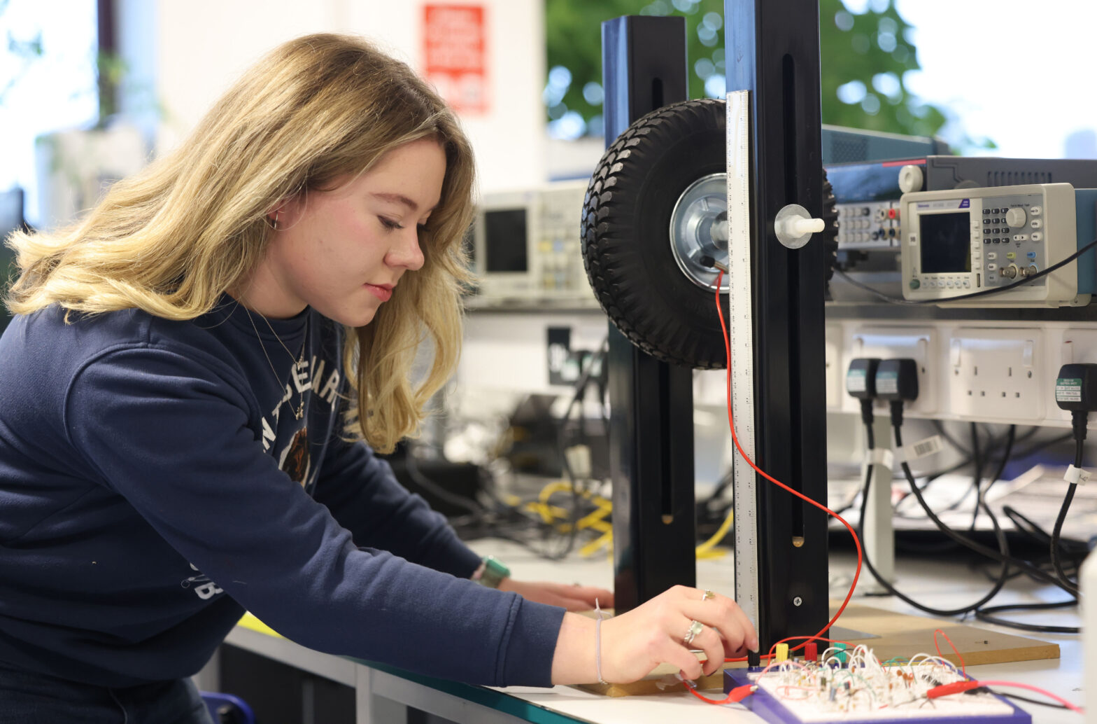 Electrical and Electronic Engineering BEng (Hons) – (Electrical and ...