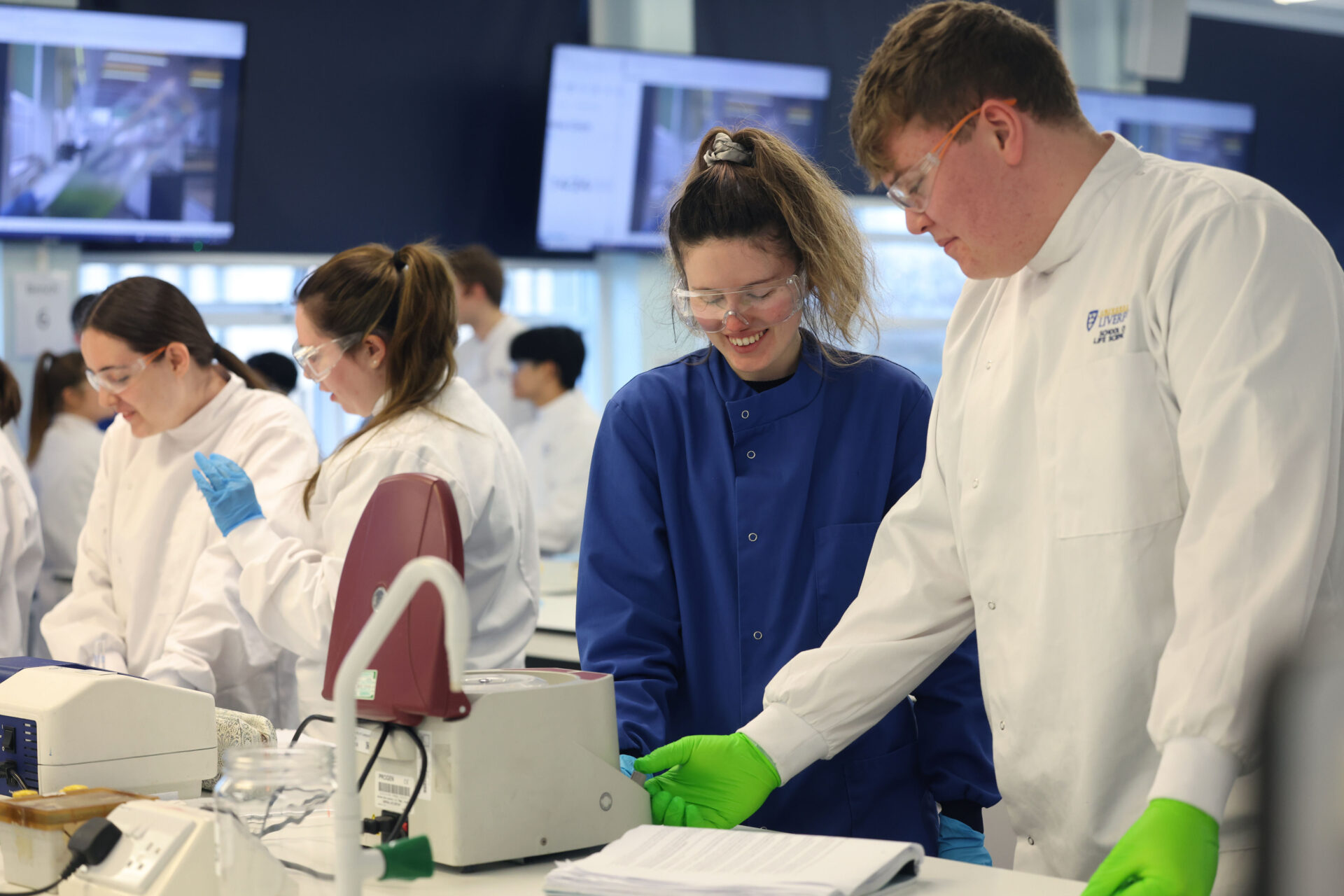 Bioveterinary Science BSc (Hons) | Courses | University of Liverpool
